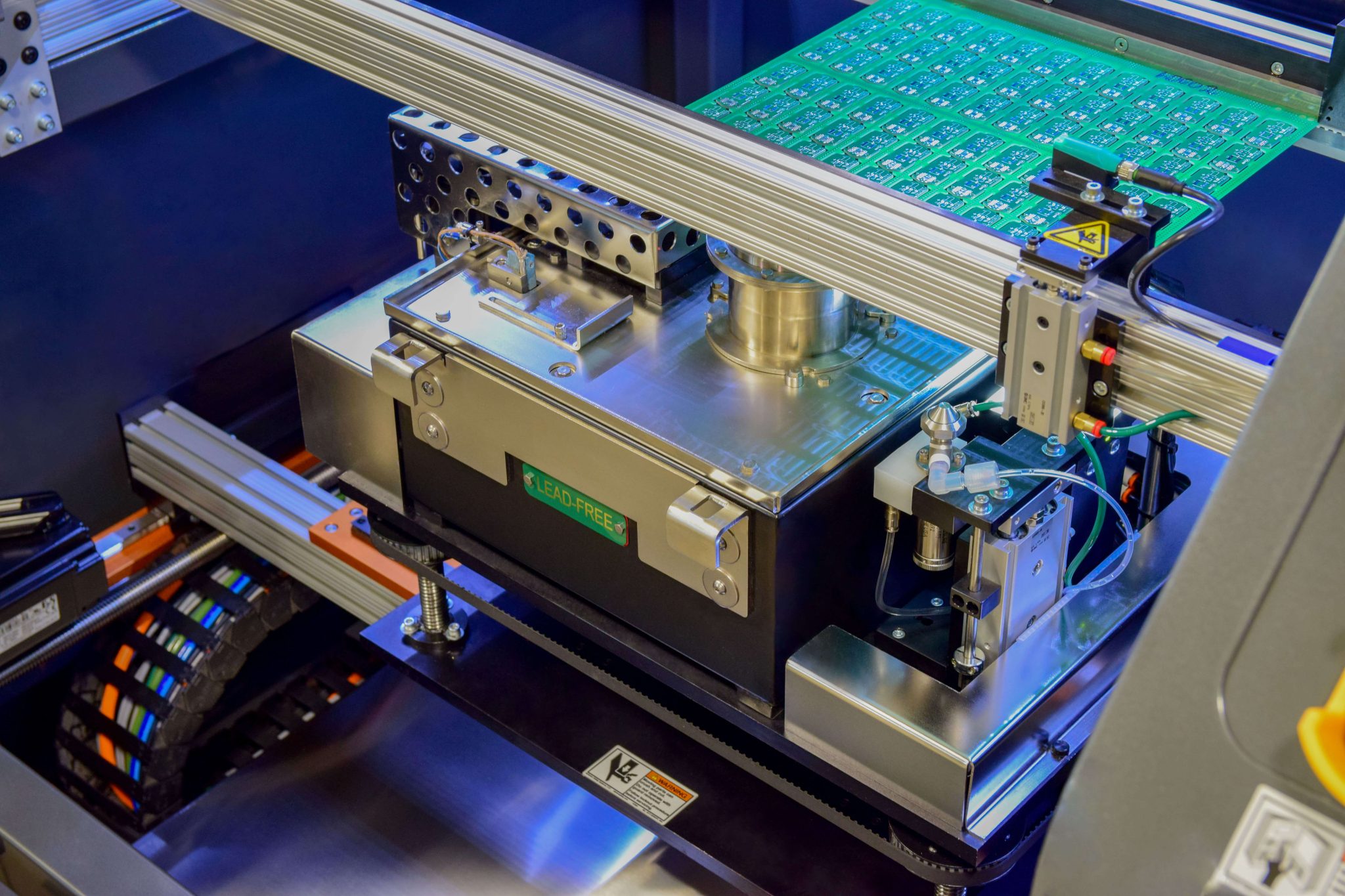 Selective soldering system delivers rapid programming - Electronic ... Selective soldering system delivers rapid programming - Electronic ...